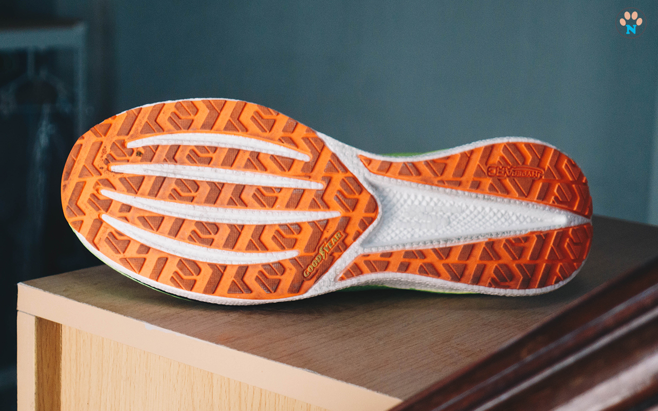 Speed Beast คาร์บอนโฟมใหม่ วิ่งไหล กลิ้งมัน