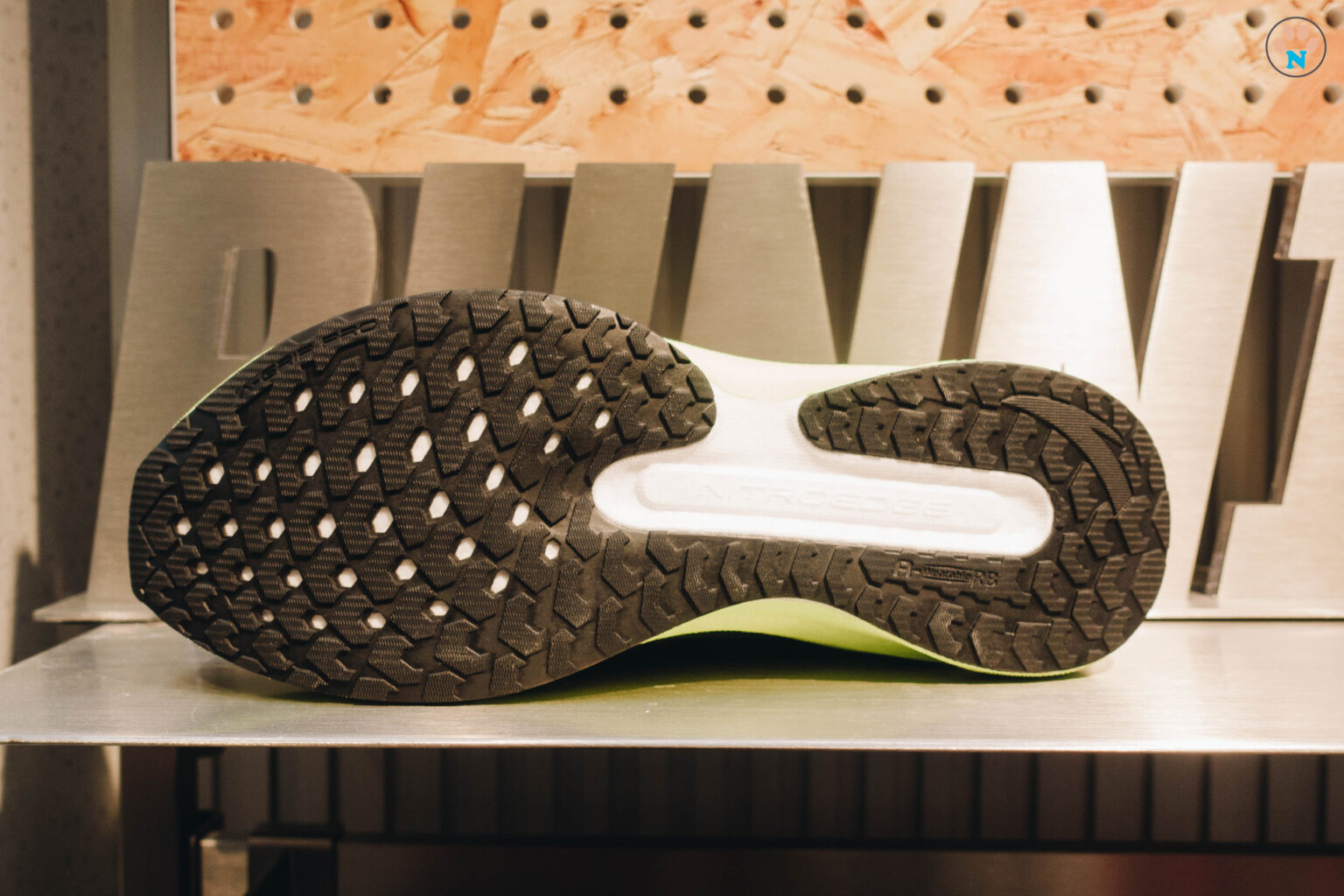 ส่อง Anta 3 รุ่นน่าใช้ ที่ร้านสาขาแรกที่เซ็นทรัลเวิลด์